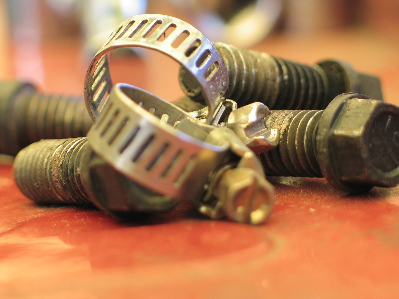 How to Fix Leaky Pipes With Hose Clamps - Blog | Hose Clamp Kings